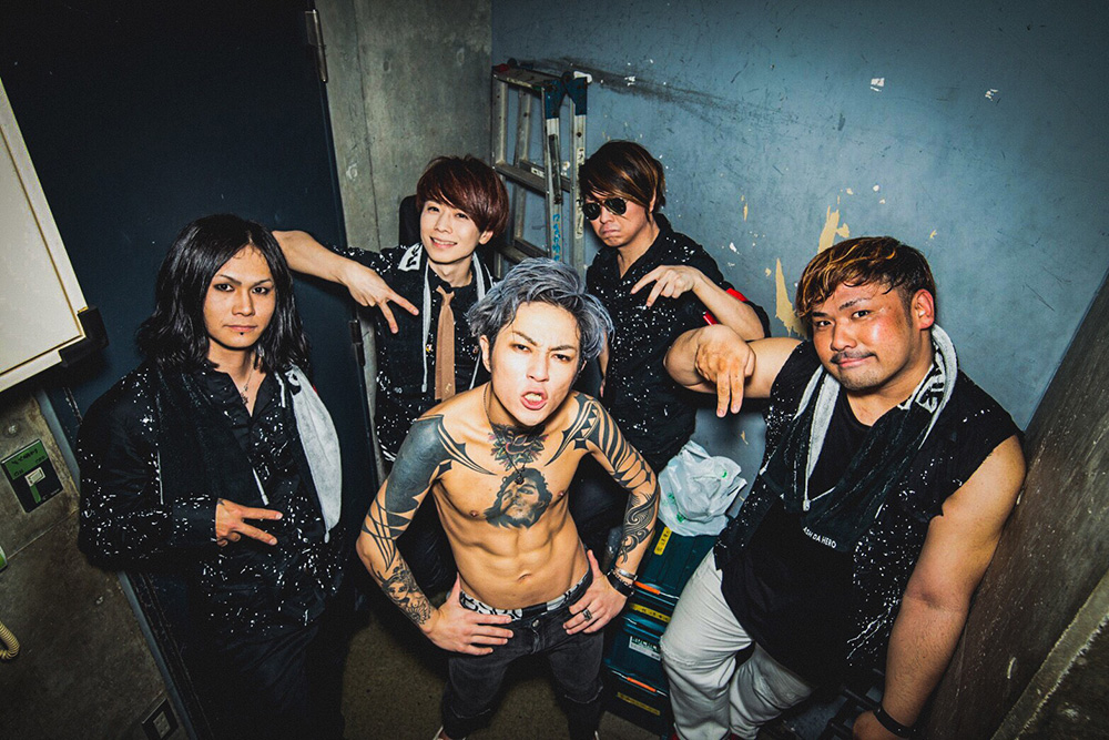 ASH DA HERO、ライブツアー2019 全セルフ・ライブレポ！【DAY8】3/23＠町田The Play House｜DI:GA ...