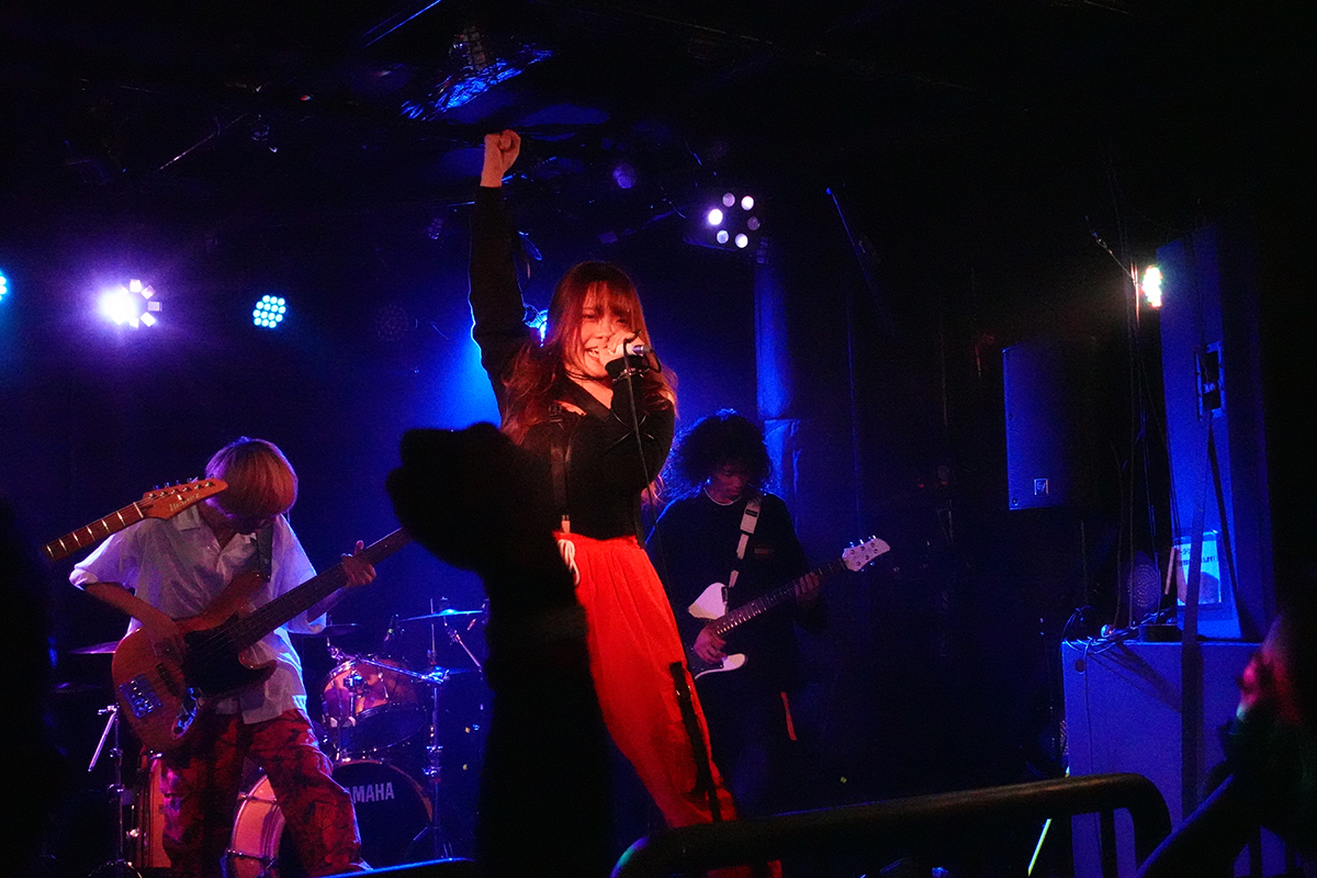 ES-TRUS「ES-TLive 2021 -Beyond the Answer-」全セルフ・ライブレポ！10/23@アメリカ村CLAPPER ...